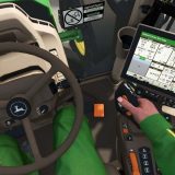 Realistic camera with hand on steering wheel v1.0.0.0 - FS25 / FS22 Mod